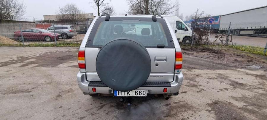 Grey Opel Frontera 2003 in Vilnius, with an engine capacity of 2.17 L and mileage of 376 thousand km for 2200 €, photo 6 on AUTOMOTO.COM.LV