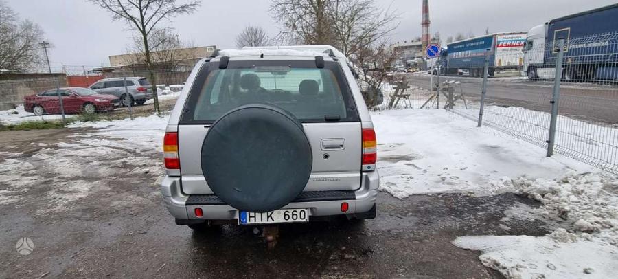 Pelēks Opel Frontera 2003 Viļņa, ar dzinēja tilpumu 2.17 L un nobraukumu 376 tūkst. km par 2200 €, foto 4 vietnē AUTOMOTO.COM.LV