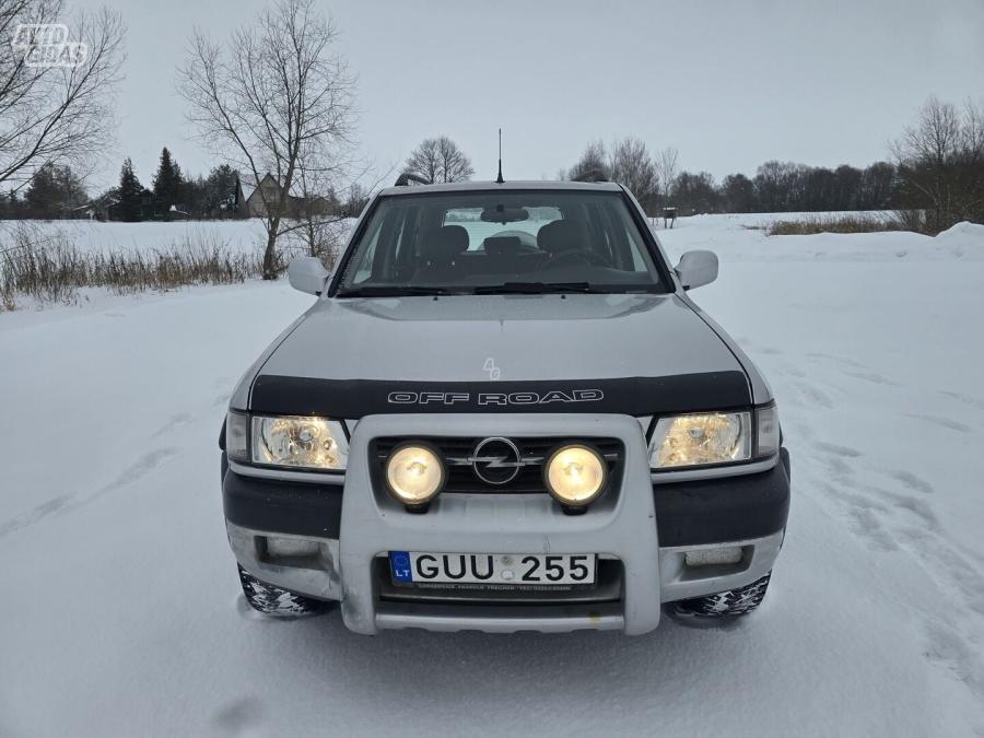 Grey Opel Frontera 2003 in Jurbarkas, with an engine capacity of 2.20 L and mileage of 269 thousand km for 2999 €, photo 5 on AUTOMOTO.COM.LV