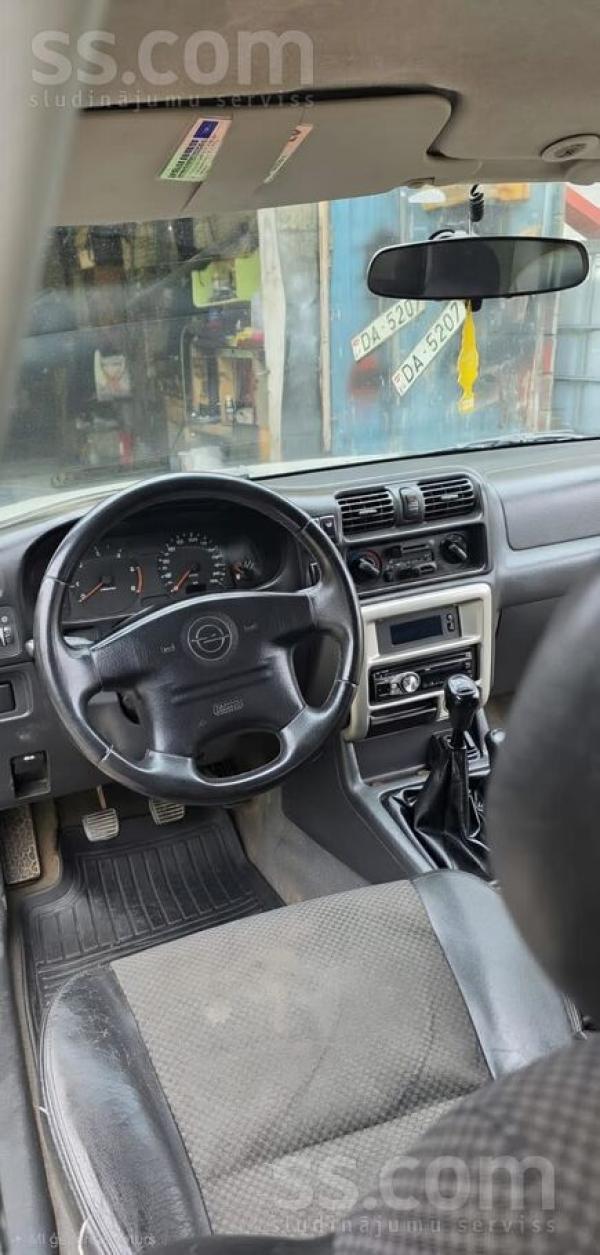 Pelēks Opel Frontera 2003 Jēkabpils, ar dzinēja tilpumu 2.20 L un nobraukumu 332 tūkst. km par 3200 €, foto 6 vietnē AUTOMOTO.COM.LV