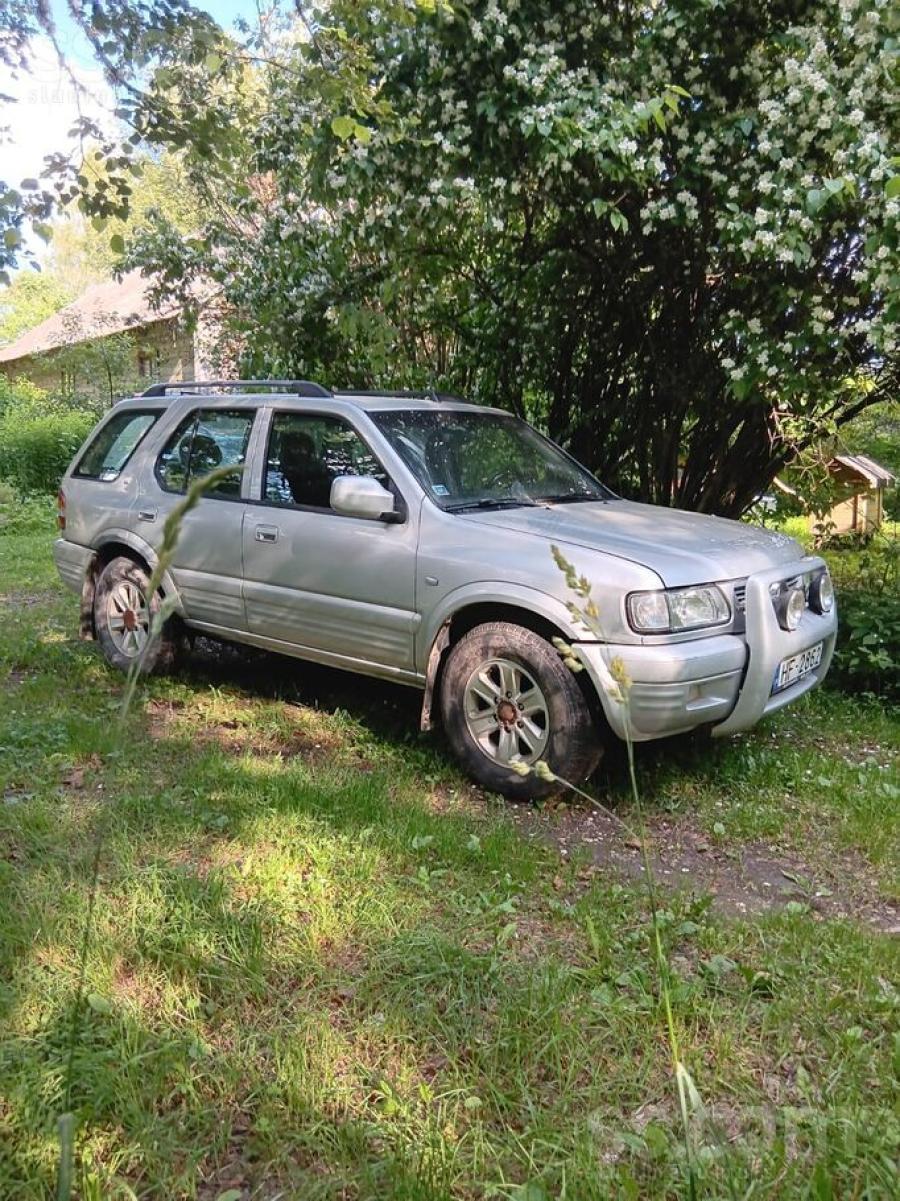 Pelēks Opel Frontera 2003 Cēsis, ar dzinēja tilpumu 2.20 L un nobraukumu 253 tūkst. km par 2500 €, foto 3 vietnē AUTOMOTO.COM.LV