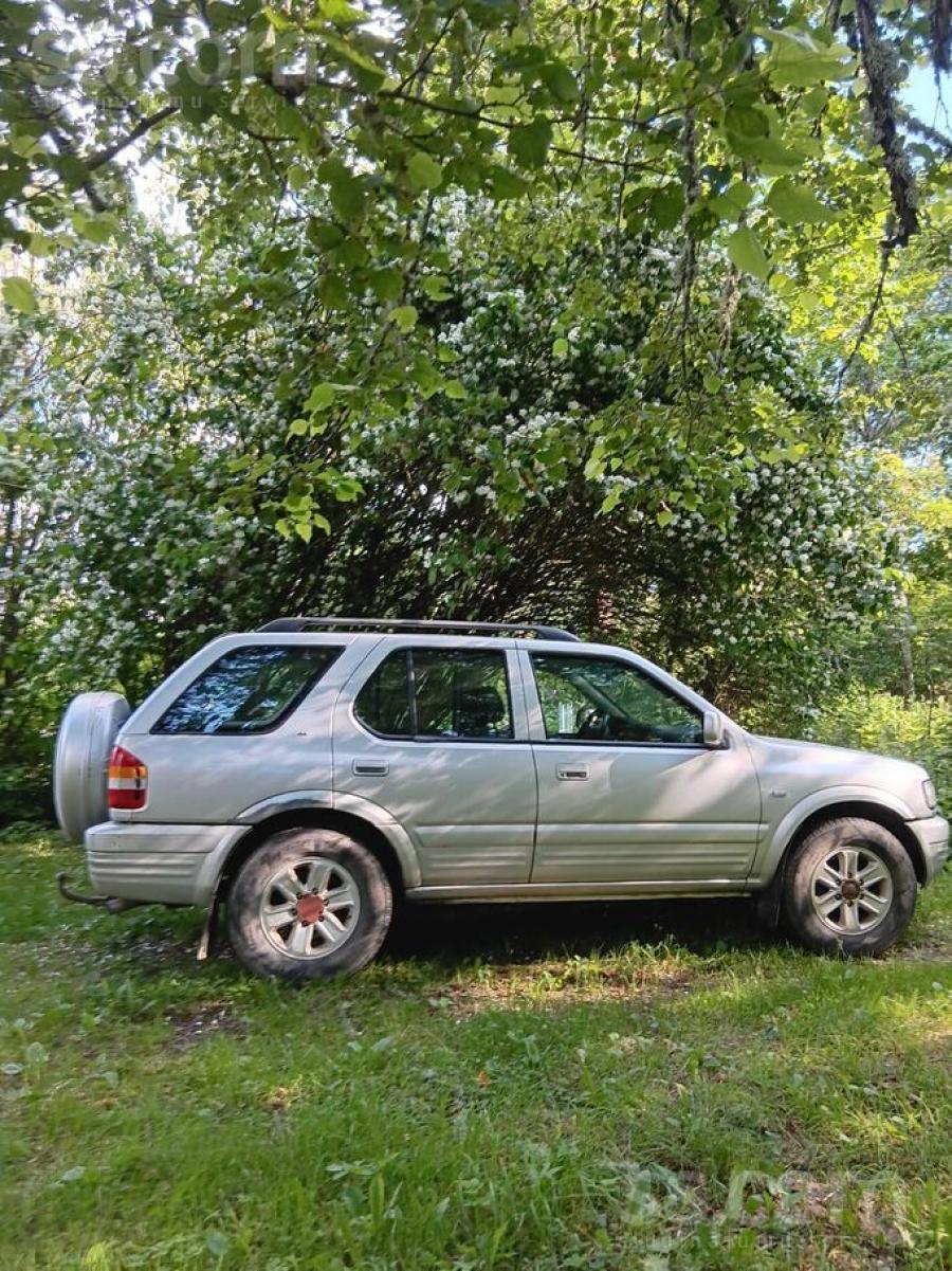 Pelēks Opel Frontera 2003 Cēsis, ar dzinēja tilpumu 2.20 L un nobraukumu 253 tūkst. km par 2500 €, foto 4 vietnē AUTOMOTO.COM.LV