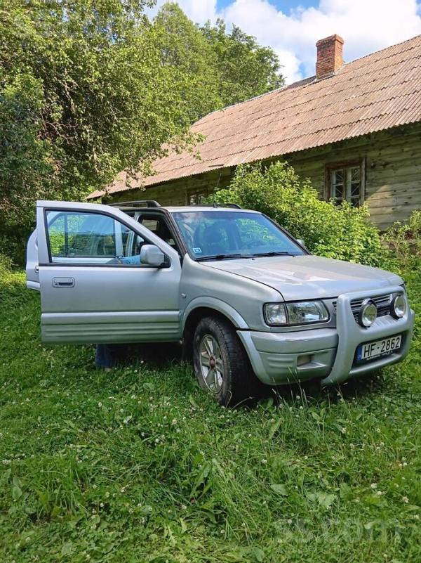 Grey Opel Frontera 2003 in Cesis, with an engine capacity of 2.20 L and mileage of 253 thousand km for 2500 €, photo 10 on AUTOMOTO.COM.LV