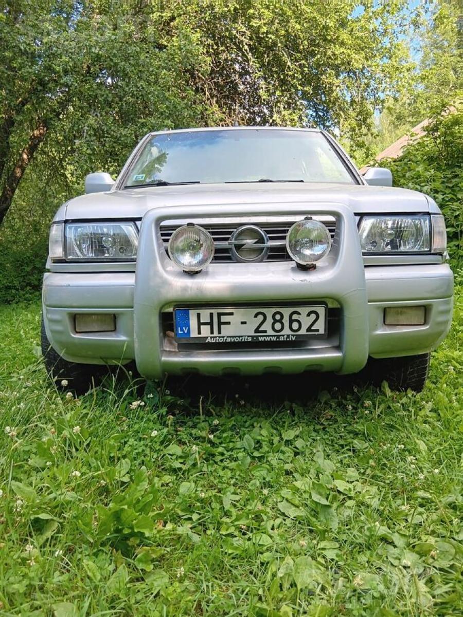 Pelēks Opel Frontera 2003 Cēsis, ar dzinēja tilpumu 2.20 L un nobraukumu 253 tūkst. km par 2500 €, foto 16 vietnē AUTOMOTO.COM.LV