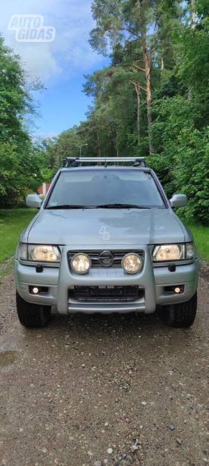 Grey Opel Frontera 2004 in Jurbarkas, with an engine capacity of 2.20 L and mileage of 240 thousand km for 4250 €, photo 3 on AUTOMOTO.COM.LV