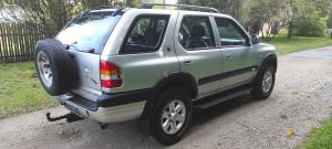 Grey Opel Frontera 2004 in Jurbarkas, with an engine capacity of 2.20 L and mileage of 196 thousand km for 4200 €, photo 6 on AUTOMOTO.COM.LV