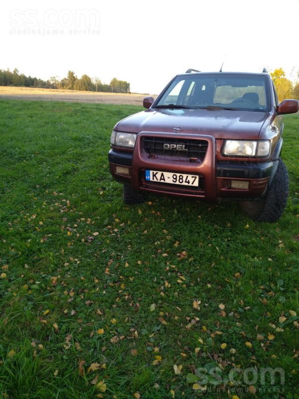 Oranžs Opel Frontera 2001 Daugavpils, ar dzinēja tilpumu 2.20 L un nobraukumu 450 tūkst. km par 1250 €, foto 1 vietnē AUTOMOTO.COM.LV