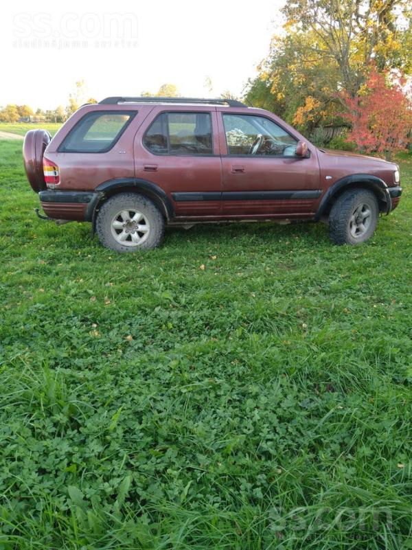 Oranžs Opel Frontera 2001 Daugavpils, ar dzinēja tilpumu 2.20 L un nobraukumu 450 tūkst. km par 1250 €, foto 3 vietnē AUTOMOTO.COM.LV