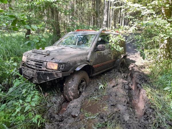 Опель Frontera Sport 1999 в Рига на AUTOMOTO.COM.LV Черный Опель Frontera Sport 1999 в Рига, объемом двигателя 2.20 л и пробегом 0 тыс. км за 4400 €, фото 1 на AUTOMOTO.COM.LV