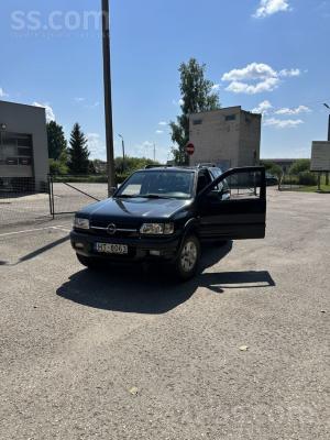 Черный Опель Frontera Sport 2002 в Балви, объемом двигателя 2.20 л и пробегом 199 тыс. км за 2900 €, фото  на AUTOMOTO.COM.LV