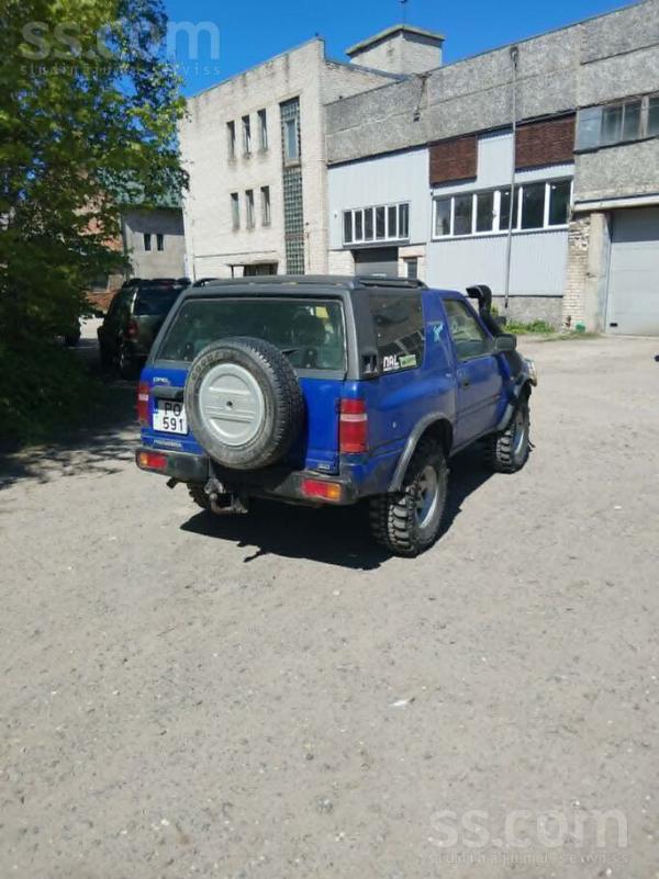 Синий Опель Frontera Sport 1996 в Лиепая, объемом двигателя 2.00 л и пробегом 263 тыс. км за 2000 €, фото 8 на AUTOMOTO.COM.LV