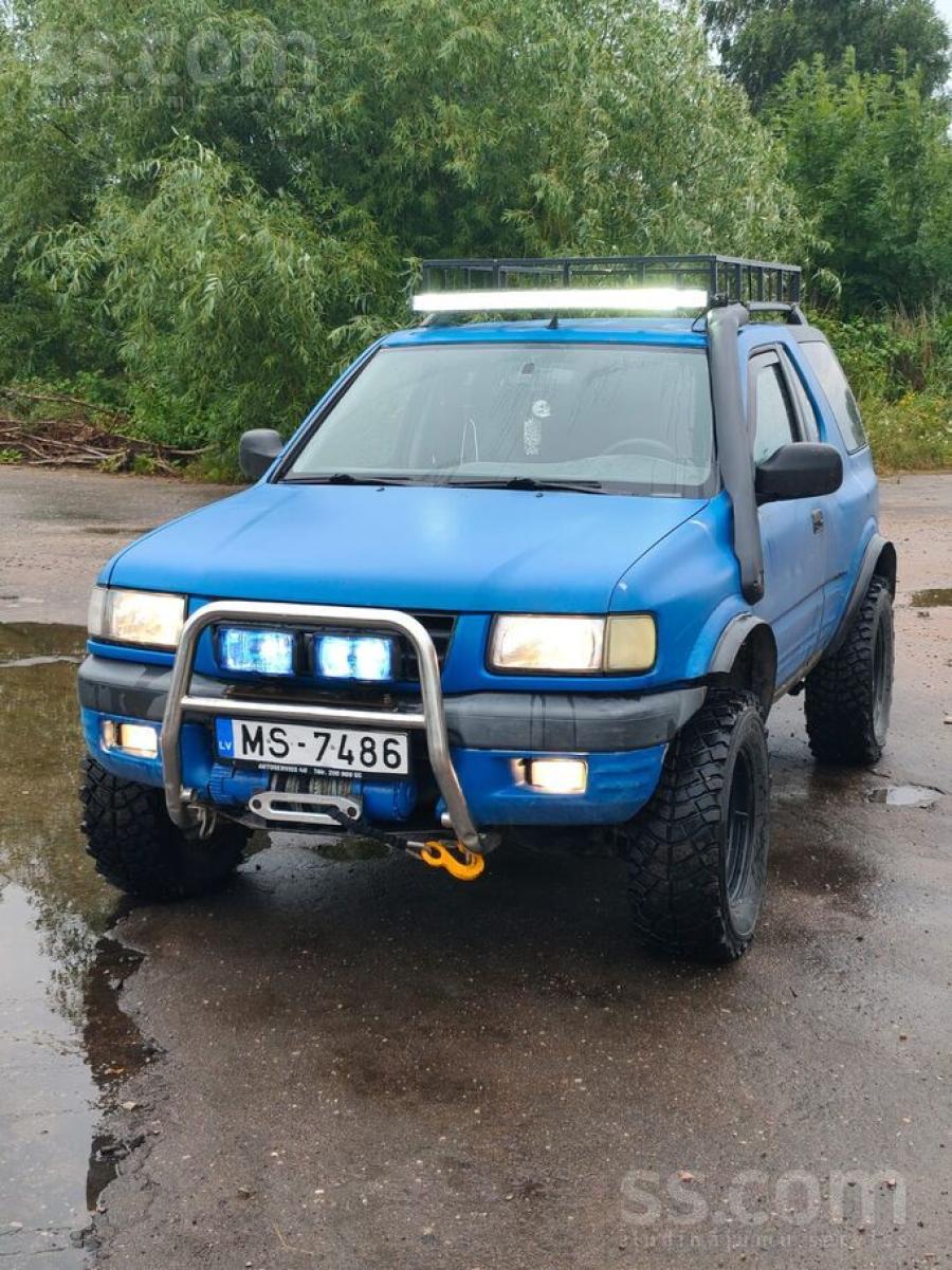 Синий Опель Frontera Sport 2000 в Лиепая, объемом двигателя 2.20 л и пробегом 20 тыс. км за 3500 €, фото 1 на AUTOMOTO.COM.LV