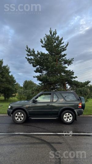 Zaļš Opel Frontera Sport 2000 Rīga, ar dzinēja tilpumu 2.20 L un nobraukumu 350 tūkst. km par 3000 €, foto 3 vietnē AUTOMOTO.COM.LV
