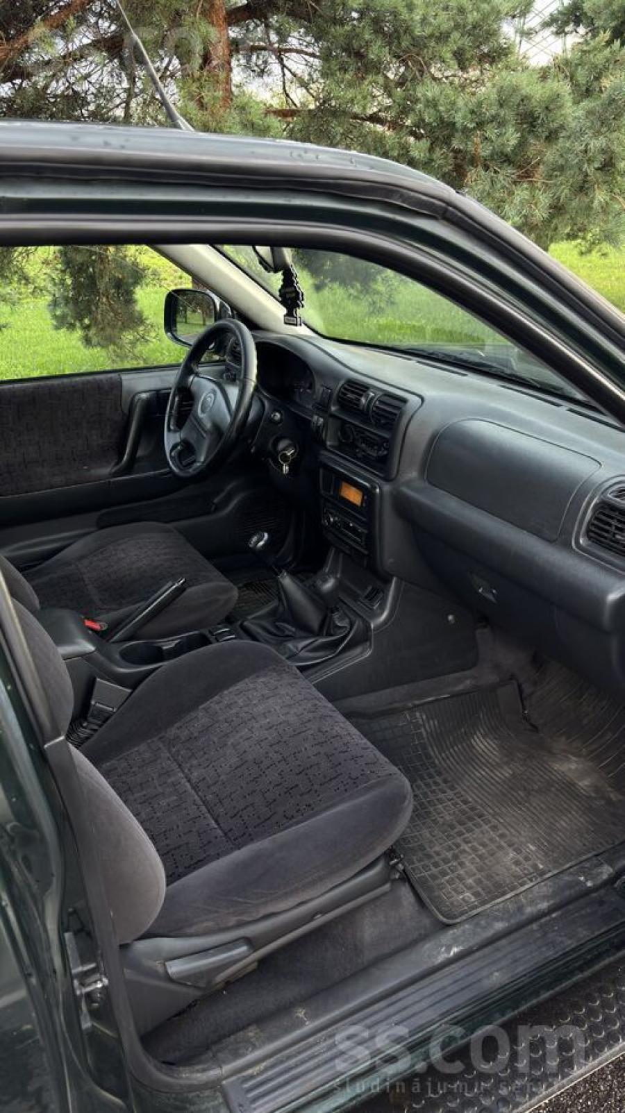 Zaļš Opel Frontera Sport 2000 Rīga, ar dzinēja tilpumu 2.20 L un nobraukumu 350 tūkst. km par 3000 €, foto 7 vietnē AUTOMOTO.COM.LV