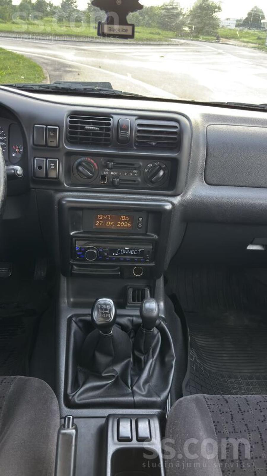 Zaļš Opel Frontera Sport 2000 Rīga, ar dzinēja tilpumu 2.20 L un nobraukumu 350 tūkst. km par 3000 €, foto 10 vietnē AUTOMOTO.COM.LV