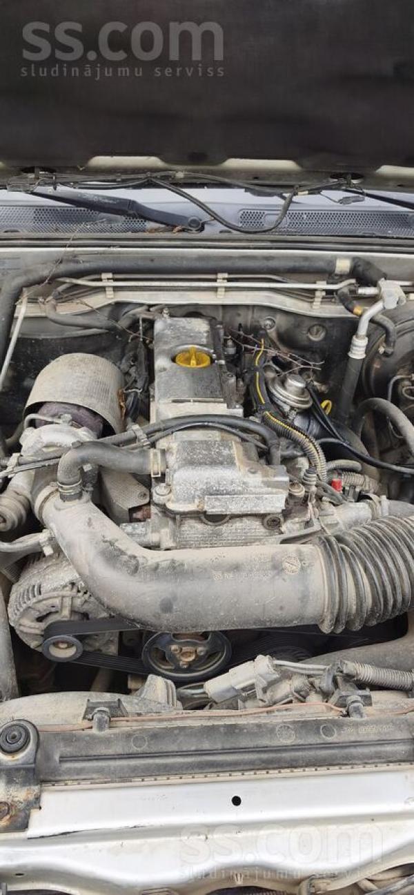Pelēks Opel Frontera Sport 1999 Gulbene, ar dzinēja tilpumu 2.20 L un nobraukumu 175 tūkst. km par 1350 €, foto 3 vietnē AUTOMOTO.COM.LV