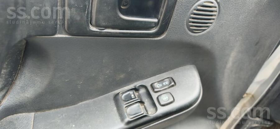 Pelēks Opel Frontera Sport 1999 Gulbene, ar dzinēja tilpumu 2.20 L un nobraukumu 175 tūkst. km par 1350 €, foto 8 vietnē AUTOMOTO.COM.LV