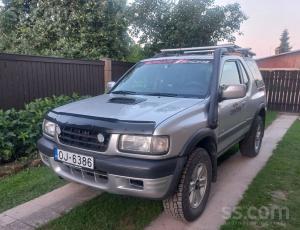 Серый Опель Frontera Sport 1999 в Огре, объемом двигателя 2.20 л и пробегом 290 тыс. км за 3000 €, фото  на AUTOMOTO.COM.LV