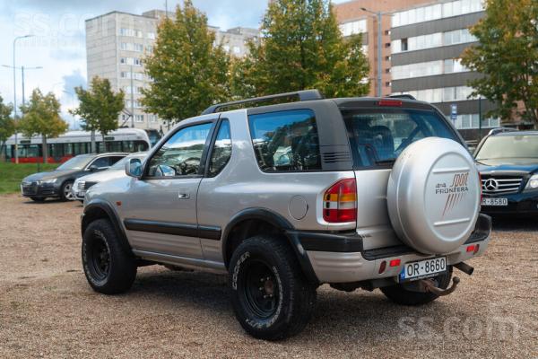 Grey Opel Frontera Sport 1999 in Liepaja, with an engine capacity of 2.20 L and mileage of 163 thousand km for 2450 €, photo 8 on AUTOMOTO.COM.LV