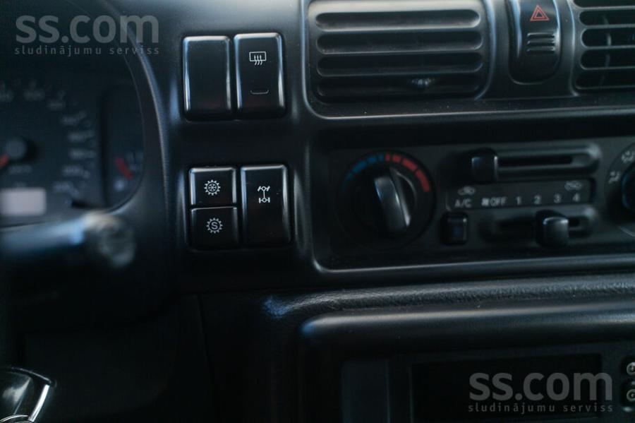 Pelēks Opel Frontera Sport 1999 Liepāja, ar dzinēja tilpumu 2.20 L un nobraukumu 163 tūkst. km par 2450 €, foto 18 vietnē AUTOMOTO.COM.LV