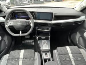 White Opel Frontera 2026 in Tartu, with an engine capacity of 1.20 L and mileage of 0 thousand km for 24400 €, photo 13 on AUTOMOTO.COM.LV