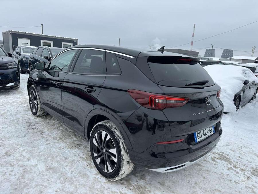 Melns Opel Grandland 2022 Viļņa, ar dzinēja tilpumu 1.50 L un nobraukumu 151 tūkst. km par 15729 €, foto 6 vietnē AUTOMOTO.COM.LV