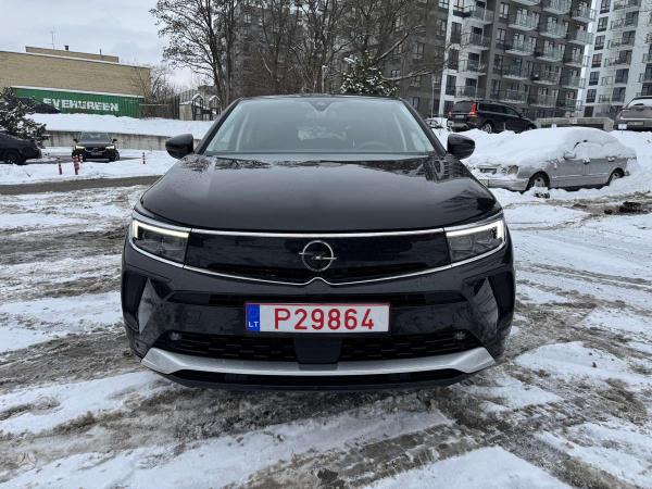 Black Opel Grandland 2022 in Vilnius, with an engine capacity of 1.50 L and mileage of 128 thousand km for 16940 €, photo 2 on AUTOMOTO.COM.LV