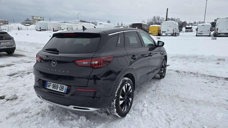 Melns Opel Grandland 2022 Tauragė, ar dzinēja tilpumu 1.50 L un nobraukumu 156 tūkst. km par 15125 €, foto 5 vietnē AUTOMOTO.COM.LV