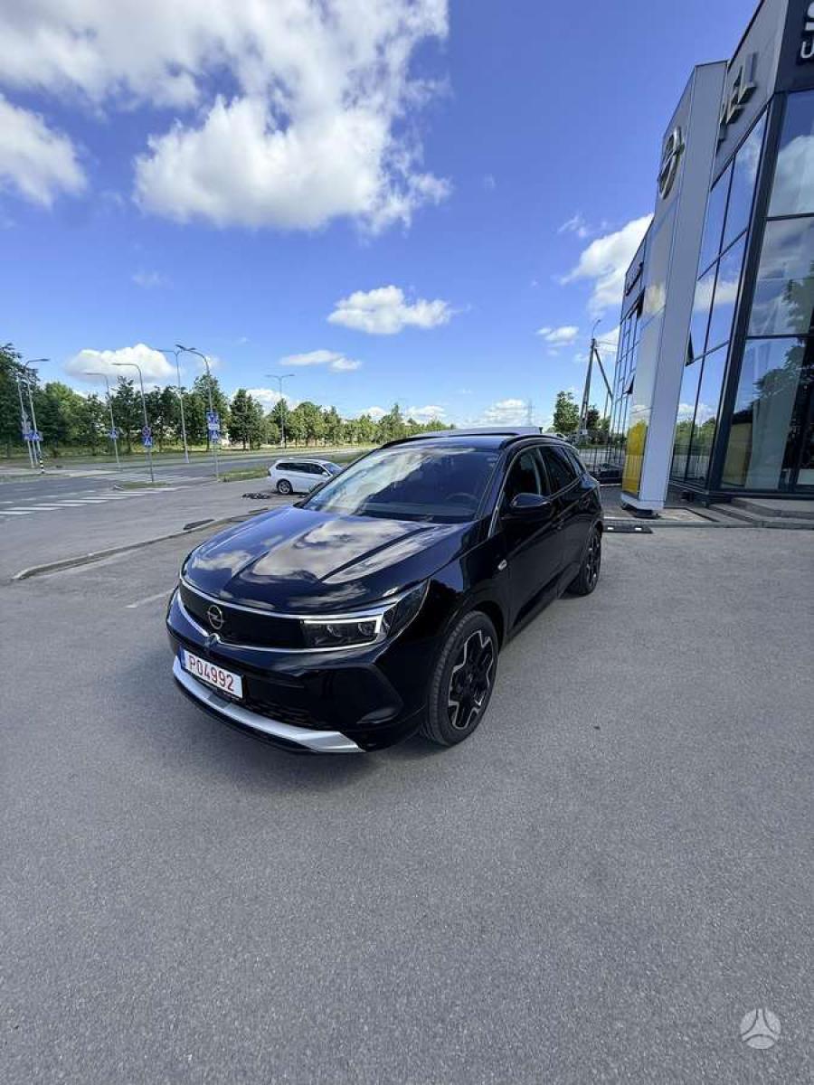 Melns Opel Grandland 2022 Šauļi, ar dzinēja tilpumu 1.60 L un nobraukumu 97 tūkst. km par 22500 €, foto 1 vietnē AUTOMOTO.COM.LV
