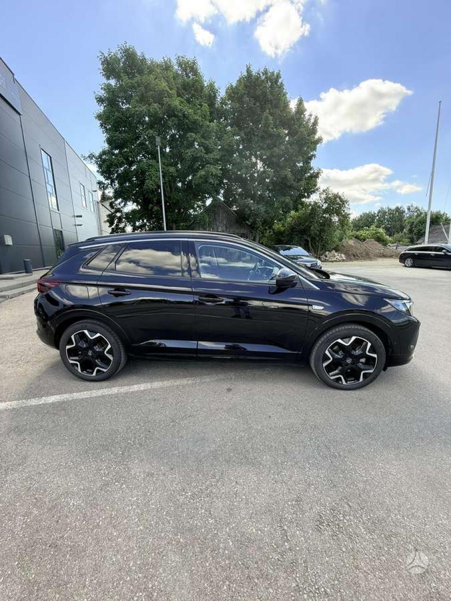 Melns Opel Grandland 2022 Šauļi, ar dzinēja tilpumu 1.60 L un nobraukumu 97 tūkst. km par 22500 €, foto 5 vietnē AUTOMOTO.COM.LV