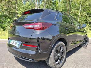 Melns Opel Grandland 2022 Kauņa, ar dzinēja tilpumu 1.50 L un nobraukumu 161 tūkst. km par 11750 €, foto 4 vietnē AUTOMOTO.COM.LV