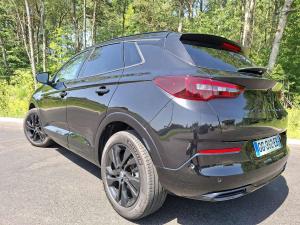 Melns Opel Grandland 2022 Kauņa, ar dzinēja tilpumu 1.50 L un nobraukumu 161 tūkst. km par 11750 €, foto 5 vietnē AUTOMOTO.COM.LV