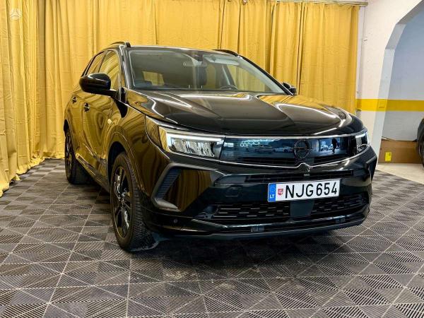 Black Opel Grandland 2022 in Kaunas, with an engine capacity of 1.20 L and mileage of 37 thousand km for 17100 €, photo 8 on AUTOMOTO.COM.LV
