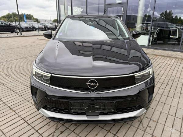Melns Opel Grandland 2022 Kauņa, ar dzinēja tilpumu 1.20 L un nobraukumu 201 tūkst. km par 14400 €, foto 2 vietnē AUTOMOTO.COM.LV