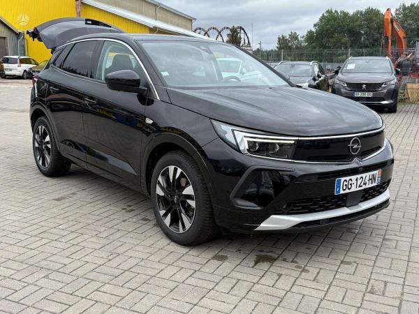 Melns Opel Grandland 2022 Kauņa, ar dzinēja tilpumu 1.50 L un nobraukumu 141 tūkst. km par 15300 €, foto 2 vietnē AUTOMOTO.COM.LV