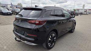 Melns Opel Grandland 2022 Marijampole, ar dzinēja tilpumu 1.20 L un nobraukumu 185 tūkst. km par 14700 €, foto 3 vietnē AUTOMOTO.COM.LV