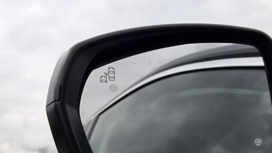 Melns Opel Grandland 2022 Marijampole, ar dzinēja tilpumu 1.20 L un nobraukumu 185 tūkst. km par 14700 €, foto 8 vietnē AUTOMOTO.COM.LV