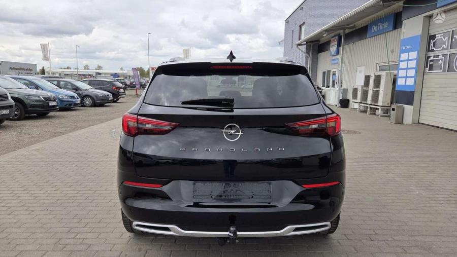 Melns Opel Grandland 2022 Marijampole, ar dzinēja tilpumu 1.20 L un nobraukumu 185 tūkst. km par 14700 €, foto 9 vietnē AUTOMOTO.COM.LV