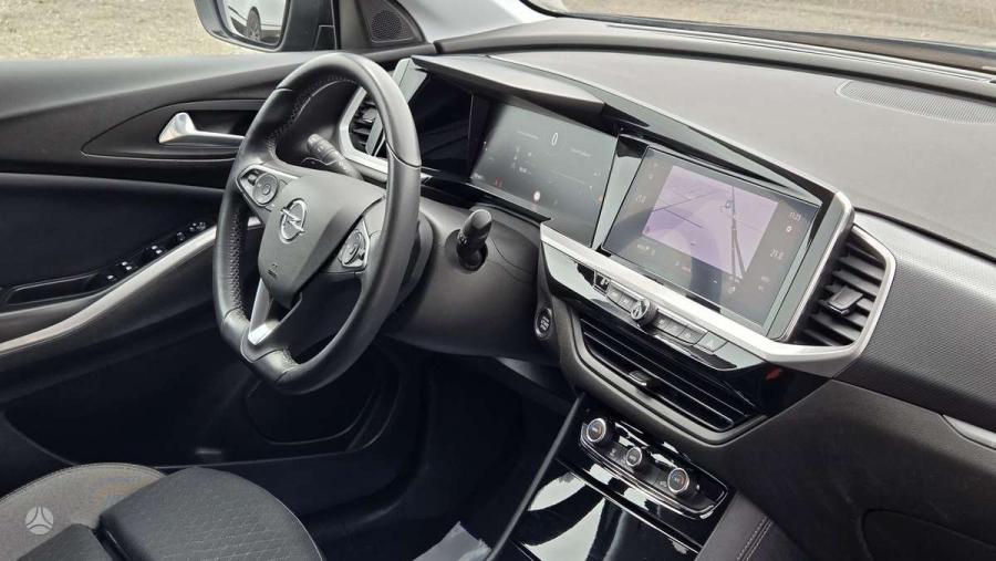 Melns Opel Grandland 2022 Marijampole, ar dzinēja tilpumu 1.20 L un nobraukumu 185 tūkst. km par 14700 €, foto 13 vietnē AUTOMOTO.COM.LV