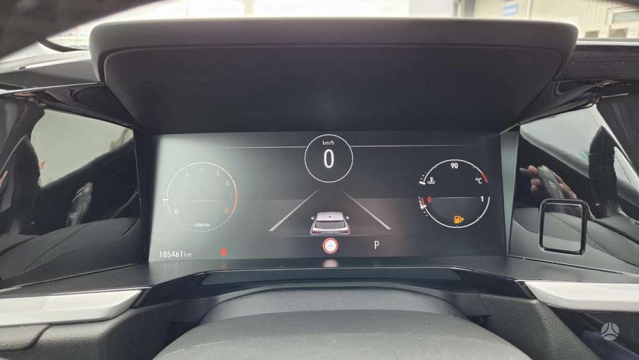 Melns Opel Grandland 2022 Marijampole, ar dzinēja tilpumu 1.20 L un nobraukumu 185 tūkst. km par 14700 €, foto 24 vietnē AUTOMOTO.COM.LV