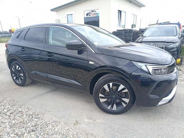 Melns Opel Grandland 2022 Viļņa, ar dzinēja tilpumu 1.50 L un nobraukumu 178 tūkst. km par 15609 €, foto 1 vietnē AUTOMOTO.COM.LV