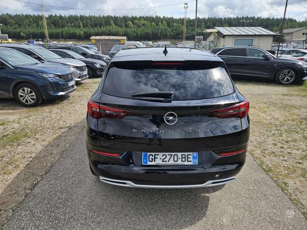 Black Opel Grandland 2022 in Vilnius, with an engine capacity of 0.00 L and mileage of 153 thousand km for 14399 €, photo 6 on AUTOMOTO.COM.LV