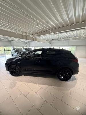 Black Opel Grandland 2022 in Siauliai, with an engine capacity of 0.00 L and mileage of 79 thousand km for 18900 €, photo 9 on AUTOMOTO.COM.LV