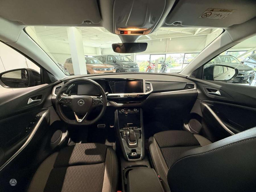 Black Opel Grandland 2022 in Siauliai, with an engine capacity of 0.00 L and mileage of 79 thousand km for 18900 €, photo 17 on AUTOMOTO.COM.LV