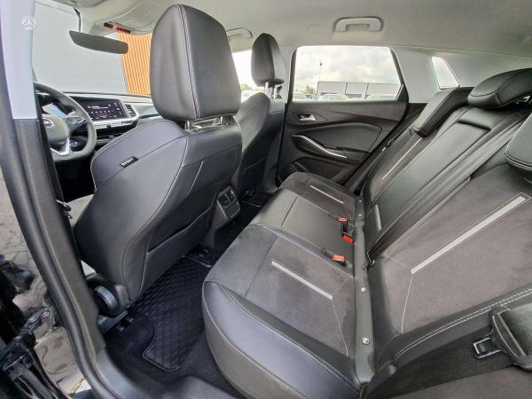 Melns Opel Grandland 2023 Viļņa, ar dzinēja tilpumu 1.60 L un nobraukumu 107 tūkst. km par 19500 €, foto 9 vietnē AUTOMOTO.COM.LV