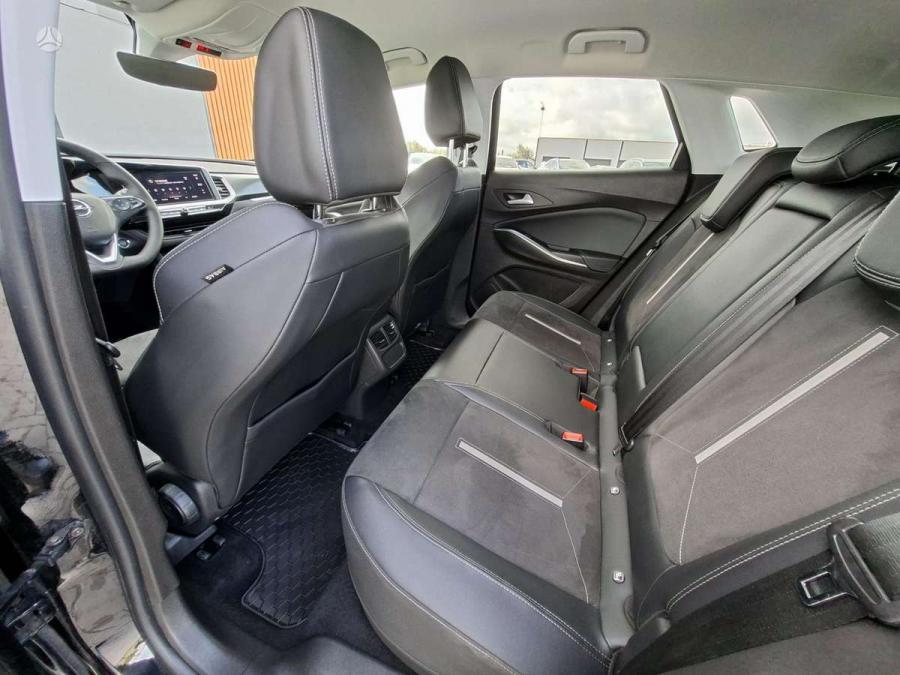 Melns Opel Grandland 2023 Viļņa, ar dzinēja tilpumu 1.60 L un nobraukumu 107 tūkst. km par 19500 €, foto 9 vietnē AUTOMOTO.COM.LV