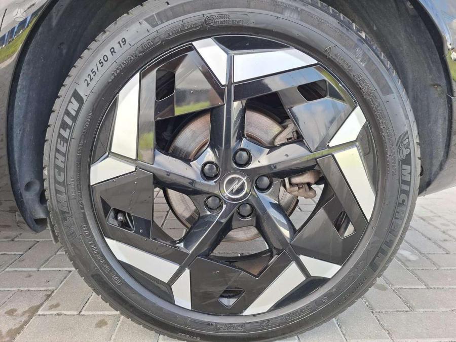 Melns Opel Grandland 2023 Viļņa, ar dzinēja tilpumu 1.60 L un nobraukumu 107 tūkst. km par 19500 €, foto 27 vietnē AUTOMOTO.COM.LV
