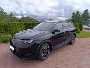 Melns Opel Grandland 2025 Klaipėda, ar dzinēja tilpumu 1.20 L un nobraukumu 17 tūkst. km par 28100 €, foto 5 vietnē AUTOMOTO.COM.LV