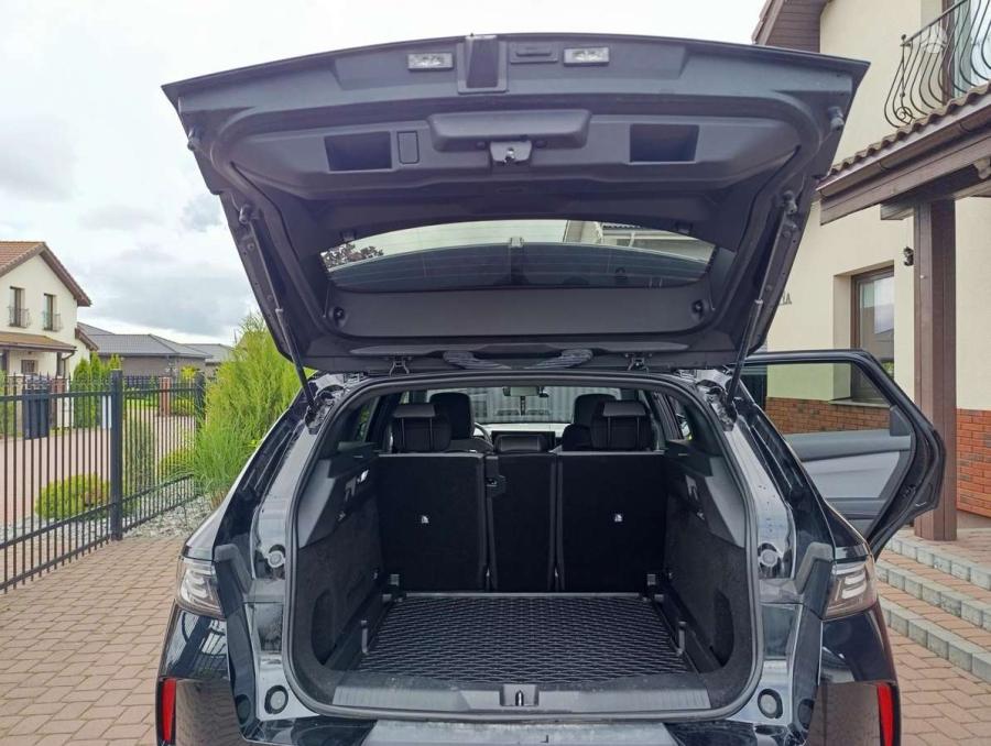 Melns Opel Grandland 2025 Klaipėda, ar dzinēja tilpumu 1.20 L un nobraukumu 17 tūkst. km par 28100 €, foto 14 vietnē AUTOMOTO.COM.LV