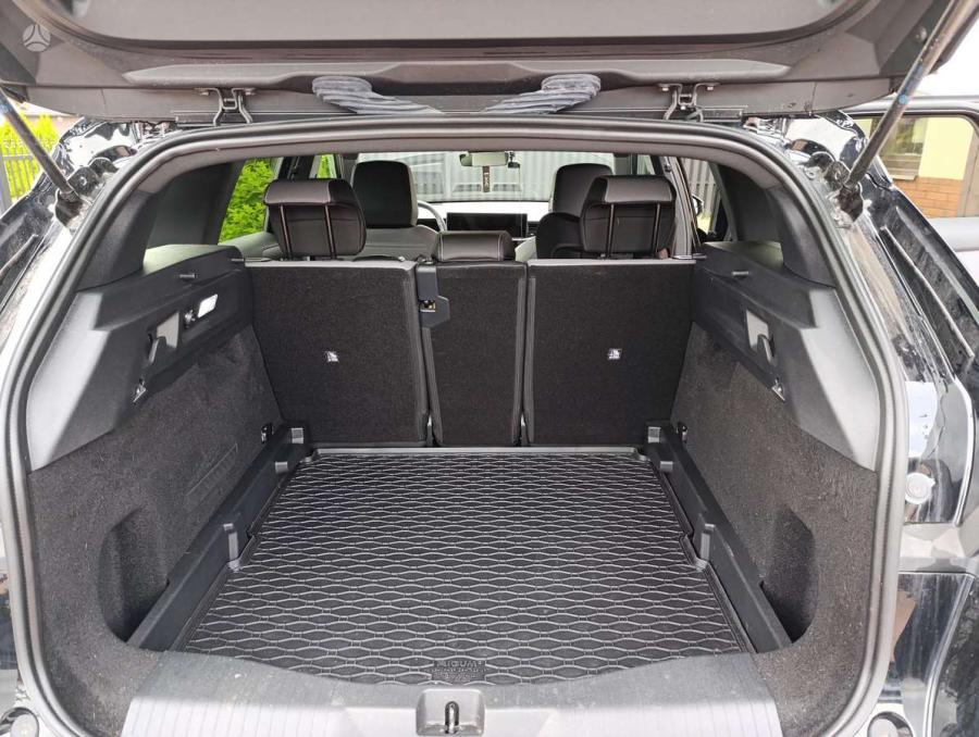 Melns Opel Grandland 2025 Klaipėda, ar dzinēja tilpumu 1.20 L un nobraukumu 17 tūkst. km par 28100 €, foto 15 vietnē AUTOMOTO.COM.LV